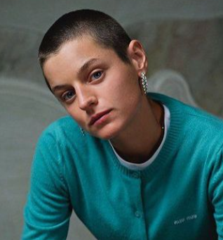 Emma Corrin: Who Is She? Siblings, Bio, Wiki, Age, Career, Net Worth ...