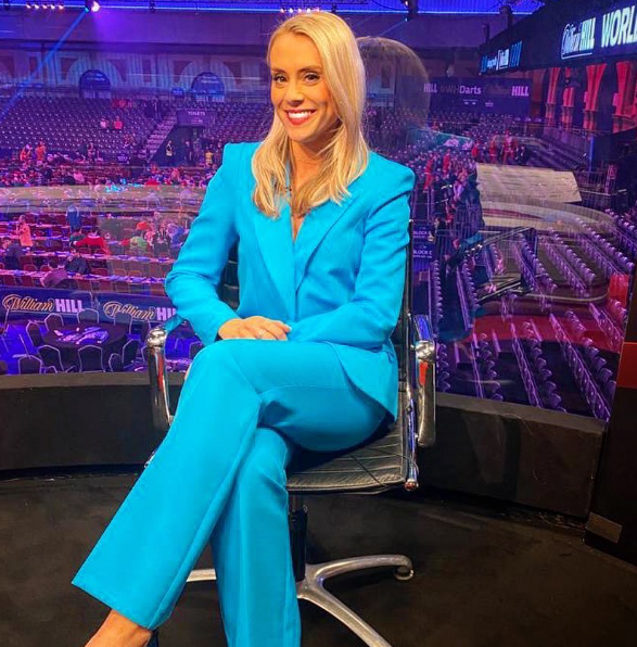 Emma Paton's Dental Health: Wikipedia, Age, Physical Attributes, Family ...