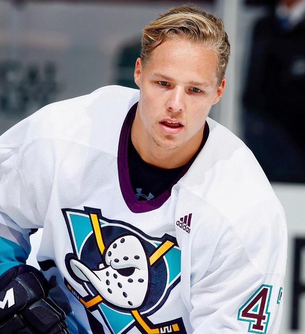 Meet Hampus Lindholm Girlfriend: Amanda Corvenius, Dating History, Bio ...