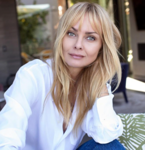 Izabella Scorupco: Wikipedia Bio, Age, Net Worth, Partner, Professional ...