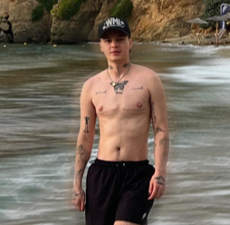 Jesse Sullivan: Gender Explored, Past Relationship, Career, Net Worth ...