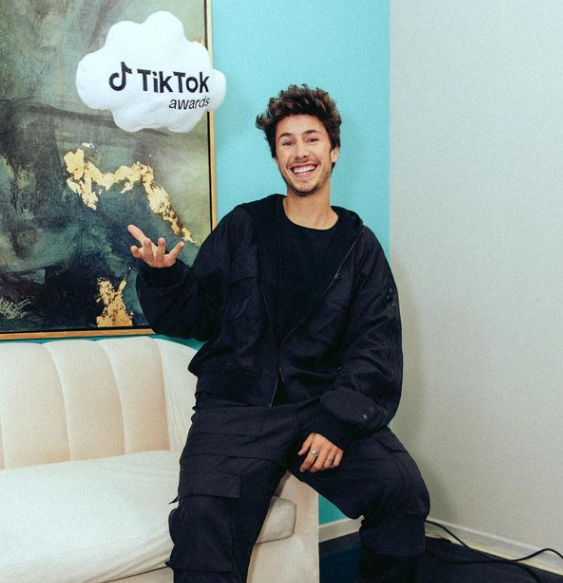 Juan Pablo Martinez Zurita: Bio, Age, Career, Net Worth, Relationship ...