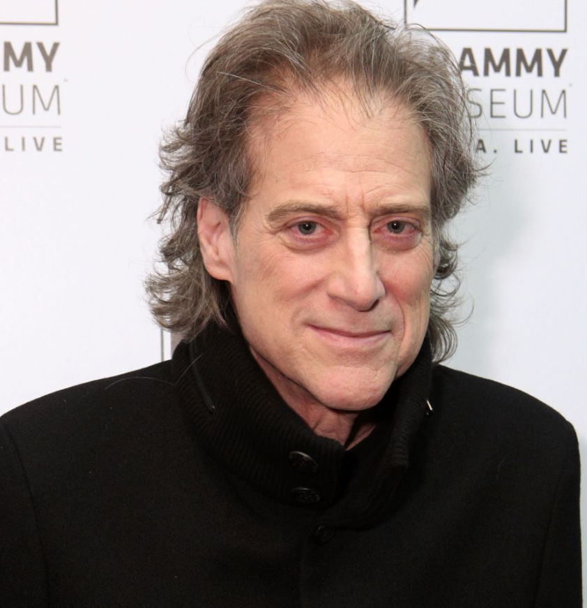 Richard Lewis Siblings: Brother And Sister, Family Background, Career ...