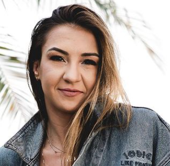 Amanda Ribas: Who Is She? Bio, Wiki, Age, Family, Career, Net Worth ...