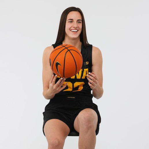 Caitlin Clark Ties NCAA Tournament 3-Point Record: Net Worth 2024 ...