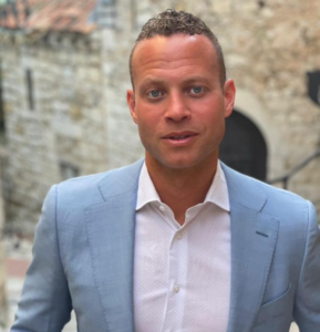 Unveiling Dalen Cuff's Roots: Exploring His Ethnic Background