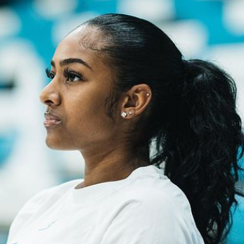 Deja Kelly: Who Is She? Net Worth 2024, Bio, Wiki, Age, Career, Parents ...