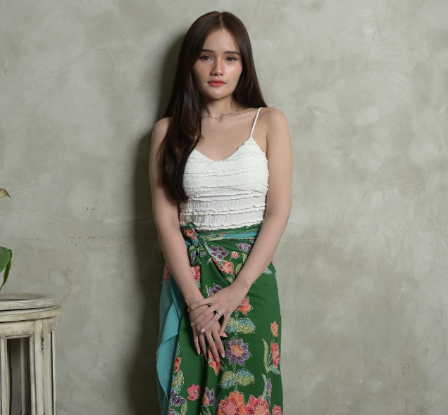 Fanny Soegi's Biography: Navigating the Intricacies of Her Life