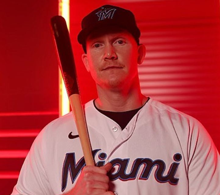 Garrett Cooper Secures Spot on Chicago Cubs' Opening Day Roster