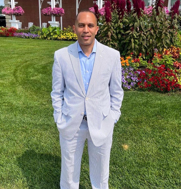 Who Are Hakeem Jeffries Parents: Marland And Laneda? Nationality, Bio ...