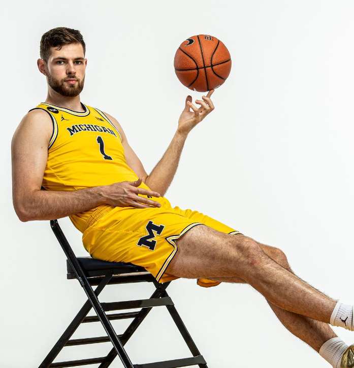 Hunter Dickinson's Shoe Size Transition: Bio, Career, Salary, Net Worth ...