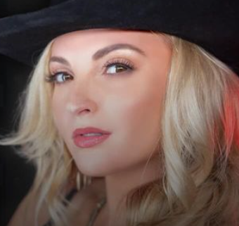 Karen Waldrup (Singer): Age, Bio/Wiki, Career, Net Worth 2024 ...