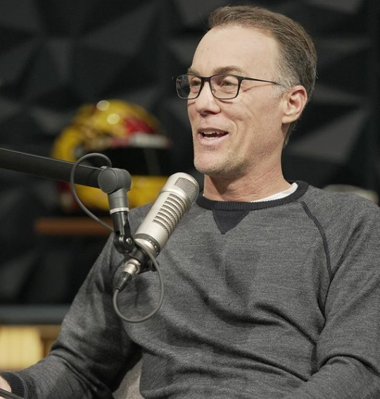 Kevin Harvick: Bio, Age, Career, Net Worth, Achievements, Family ...