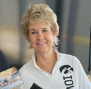 Iowa Hawkeyes' Lisa Bluder Leads Team to Sweet 16 Victory, Husband, Net ...