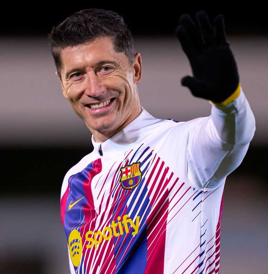 Exploring: Bayern Munich Eyeing Defensive Revamp, Robert Lewandowski ...