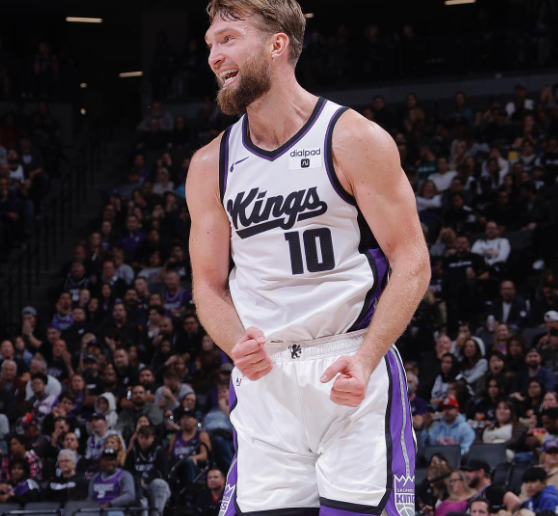 Domantas Sabonis Breaks Kevin Love's NBA Double-Double Record