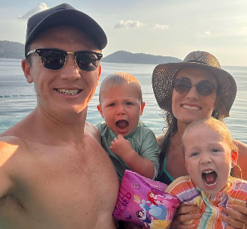 Who is Bobby Hurley? Meet UConn HC Dan Hurley's Brother Career, Bio ...