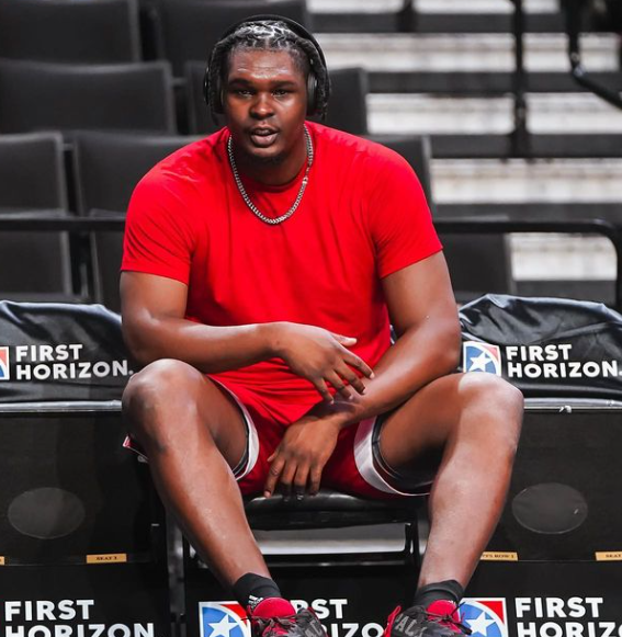 Who is D.J. Burns? Age, Career, Family Background, Legacy, NIL Worth ...