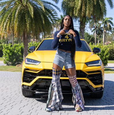 LSU Star Flau'jae Johnson's Heartwarming Moment With Young Fan At The ...