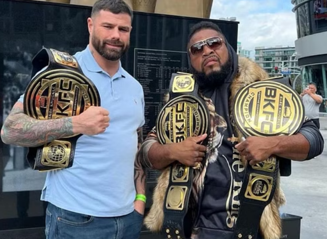 KnuckleMania IV: Breaking Down Mick Terrill vs. Lorenzo Hunt - Live Updates