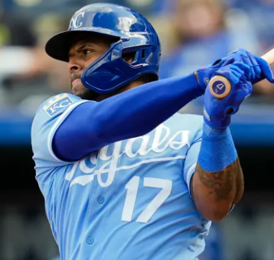 Exploring Nelson Velazquez: Net Worth, Earnings, Contract Details ...