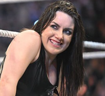 Who Is Nikki Cross? Professional Wrestler Age, Bio/Wiki, Career, Family ...
