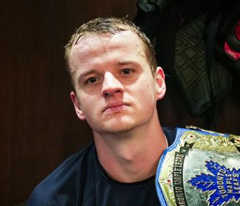 David Kampf Suffers Nosebleed Following Massive Head Collision With ...