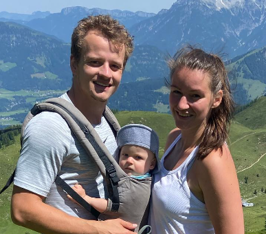 David Kampf Suffers Nosebleed Following Massive Head Collision With ...