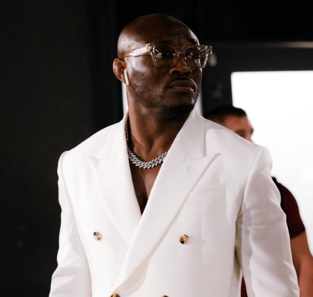 Kamaru Usman Bio, Age, Career, Wife, Net Worth And More