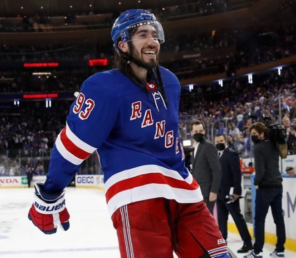 Isaiah Hartenstein Wears Mika Zibanejad Sweater as Knicks Gear Up for ...