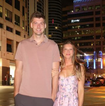 Duke Star Kyle Filipowski and Fiancée Caitlin Hutchison's Emotional ...