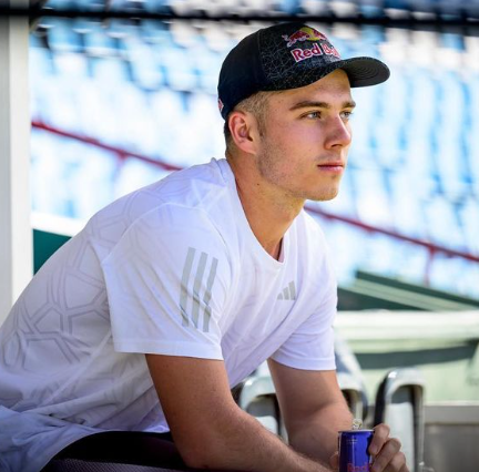 Dewald Brevis (Cricketer): Who Is He? Bio, Age, Career, Net Worth 2024 ...