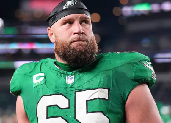 Lane Johnson Bio, Age, Career, Family, Net Worth And More