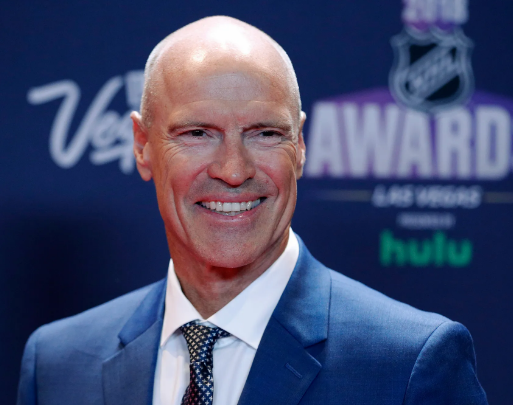 Mark Messier Stunned by Gretzky Trade: A Look Back at the Oilers' Big Move
