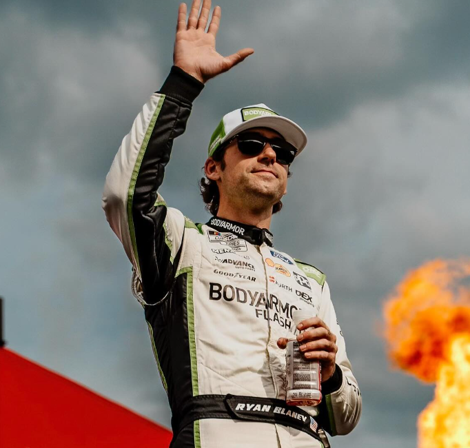 Ryan Blaney and Gianna Tulio’s Dream Vacation in St. Martin: Photos and ...