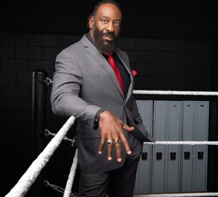Booker T’s Ultimate WWE Theme Song Pick: The 34-Year-Old Star Making Waves