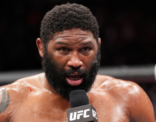 Curtis Blaydes Cracks Up Nina-Marie Daniele with Wild NSFW Fan DM Story