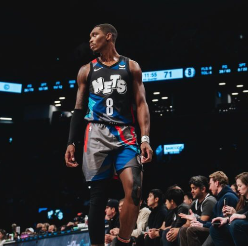 Fans React to Ex-Laker Lonnie Walker IV's Signing with the Celtics