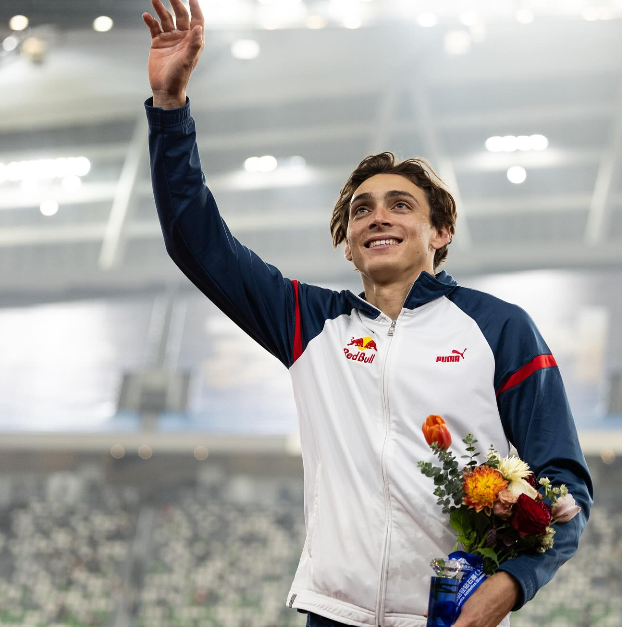 Mondo Duplantis' Girlfriend Beams with Pride as He Sets New World ...