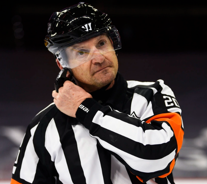 Ex-NHL Referee Tim Peel's Take on LeBron James' Paris Fan Controversy
