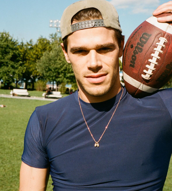 Meet Tucker Des Lauriers: Age, Instagram, and His Journey on Big ...
