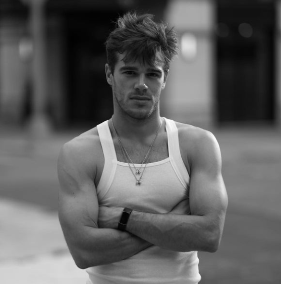 Meet Tucker Des Lauriers: Age, Instagram, and His Journey on Big ...