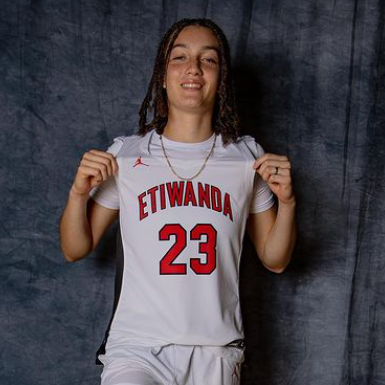 Grace Knox: The No. 13 Recruit, Dances with LSU Coach Kim Mulkey During ...