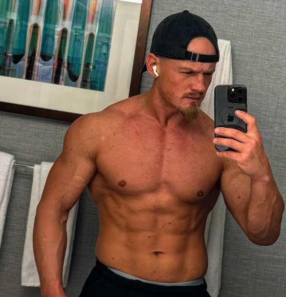 How Moving to RAW Has Increased Pressure for This Former WWE Champion