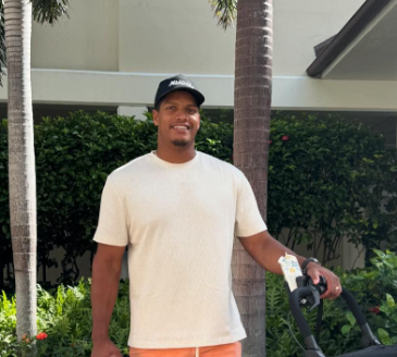 Isaac Rochell: Bio, Wiki, Career, Net Worth 2024, On Social Media ...