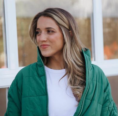 Izzy Nix Rolls Up Her Sleeves to Furnish Bo Nix's New $4M Castle Pines ...