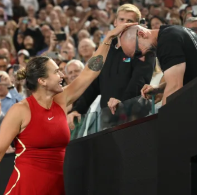 Jason Stacy (Fitness Coach): Aryna Sabalenka High-Fiving and Giving his ...