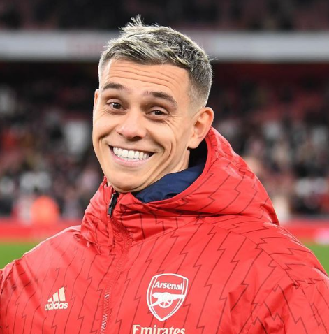 Leandro Trossard's Red Card Controversy and Riccardo Calafiori Reaction ...