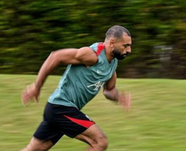 "Abs Aren't Created in the Gym—Liverpool's Mohamed Salah Reveals His ...