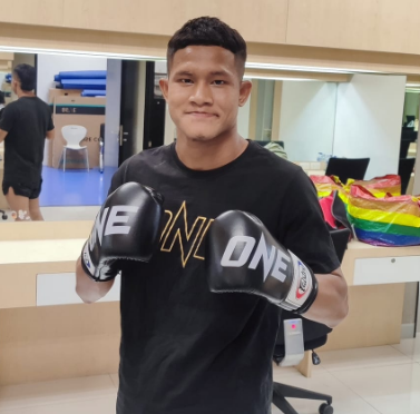 Takeru's Fearless Spirit: Preparing for Thant Zin in the Ring